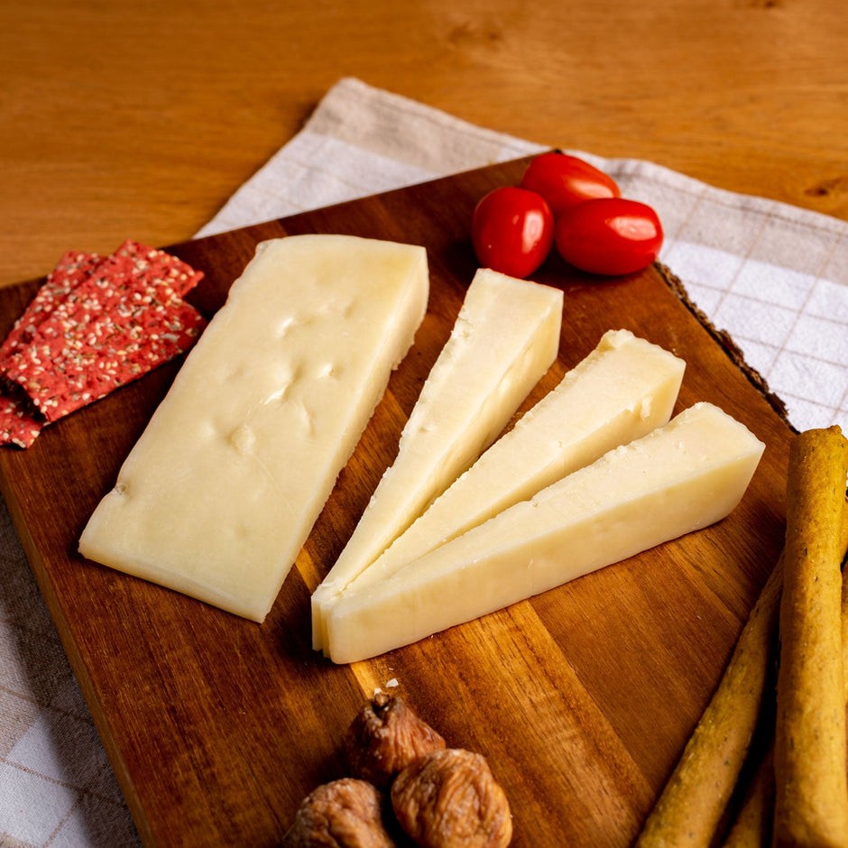 10 Greek Cheese to Eat: the most famous traditional cheeses of Greece