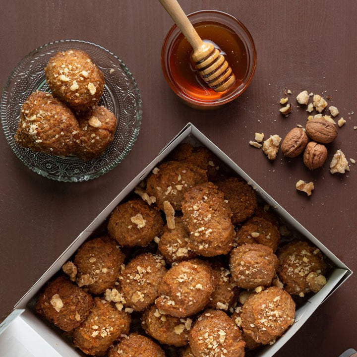 Melomakarona Recipe, the delicious Greek Christmas honey cookies